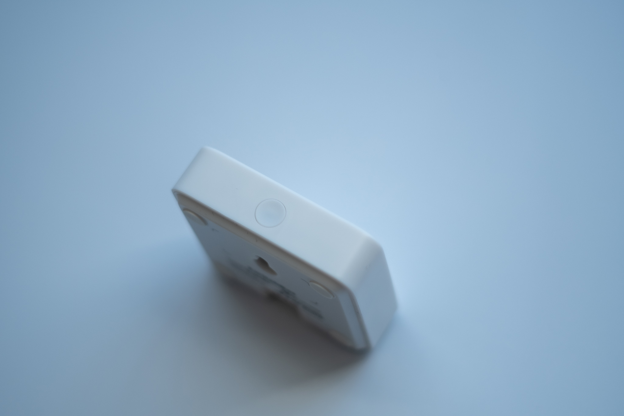 あらゆるリモコンをスマートに「SwitchBot Hub mini」レビュー | monoffee