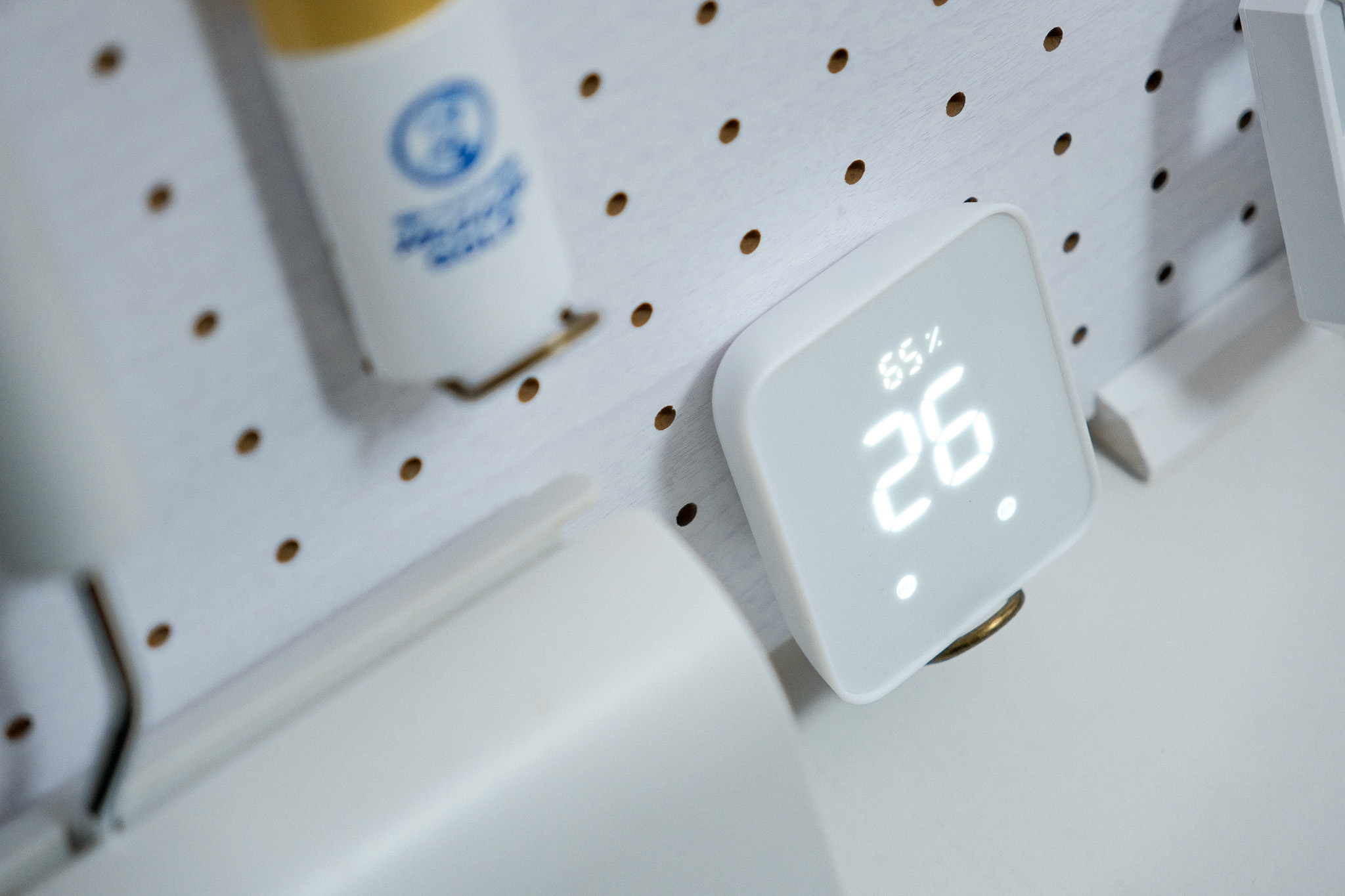 究極のスマートリモコン体験を。より便利になったスマートホームハブ「SwitchBot ハブ2」レビュー | monoffee